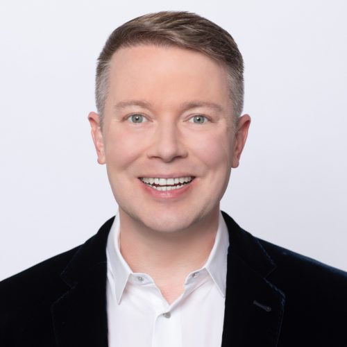 Inside the World of PR with Curtis Sparrer from Bospar PR - Smart Branding